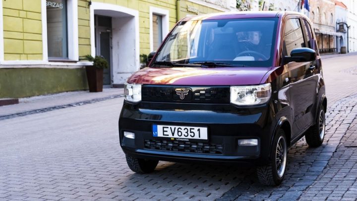 Hong guang mini ev europe store