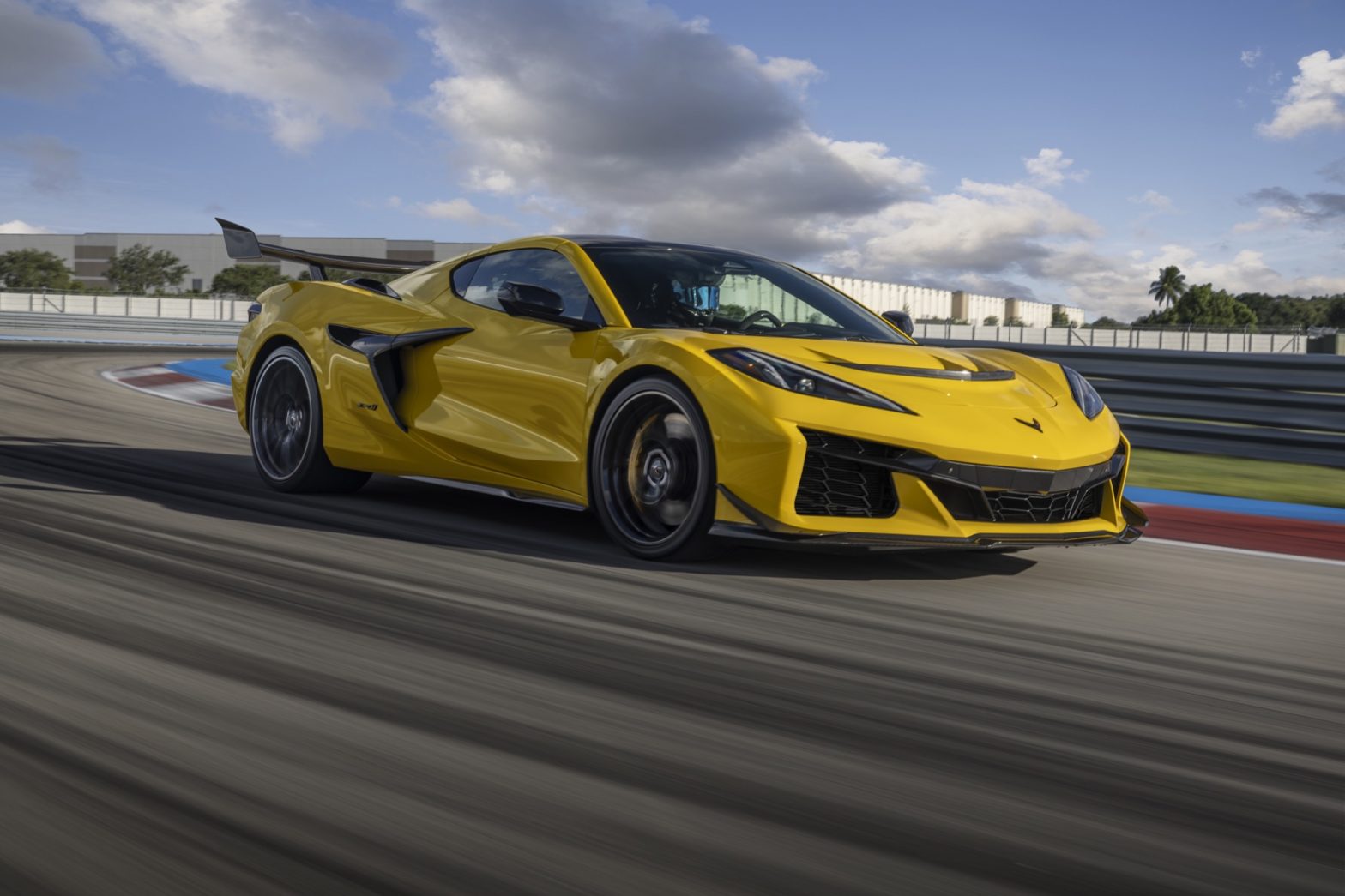 2025-corvette-configurator-live